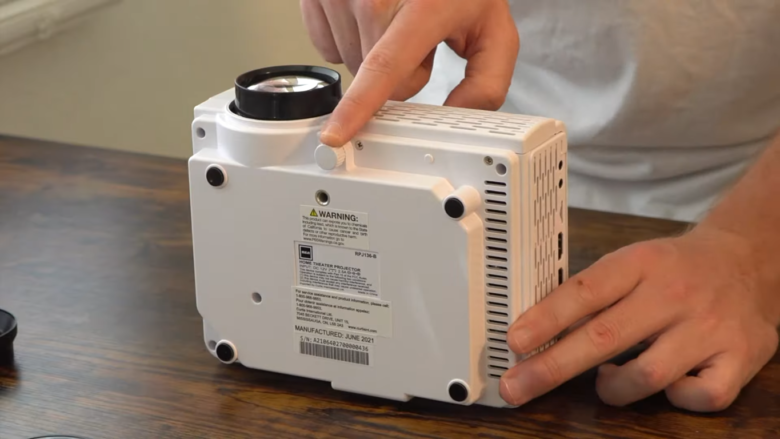 How to Connect an RCA Projector to a Bluetooth? - ProjectorProfy