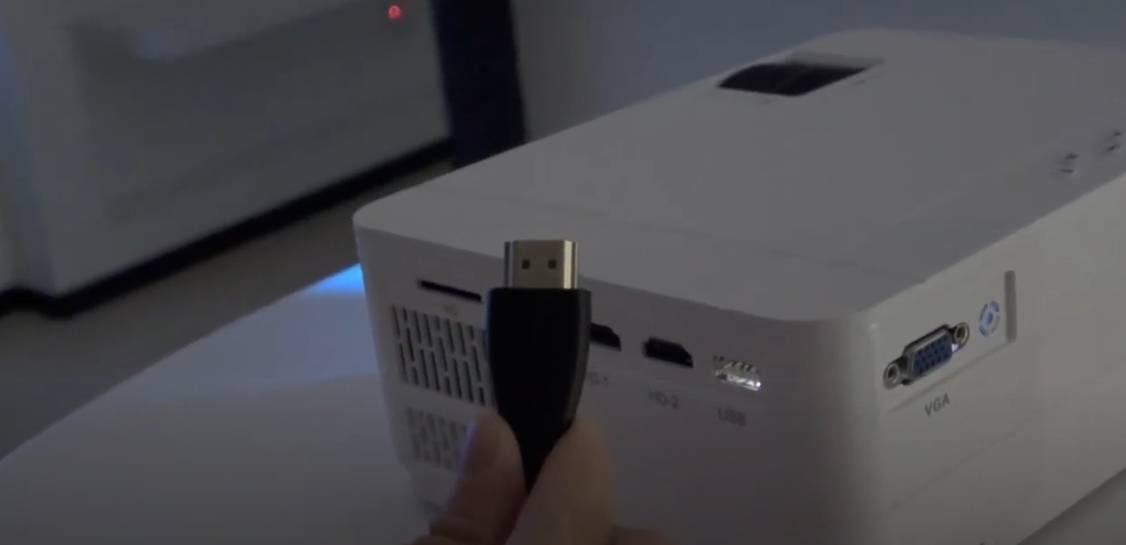 Projector Looks Pixelated: How to Fix? - ProjectorProfy