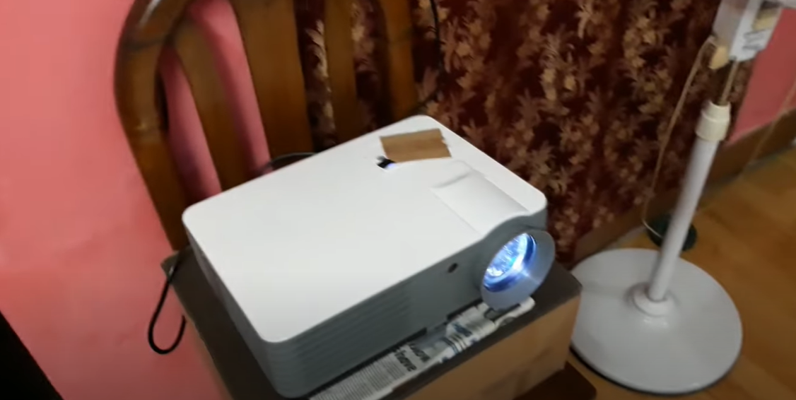 How to Make Projector Screen Bigger? - ProjectorProfy