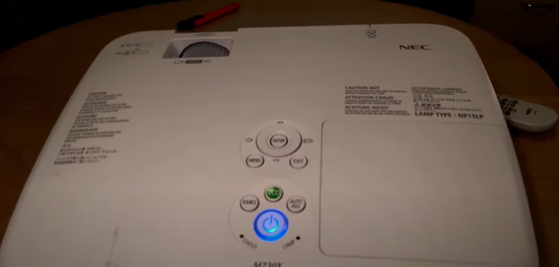 Projector Blurry on One Side: How to Fix? - ProjectorProfy